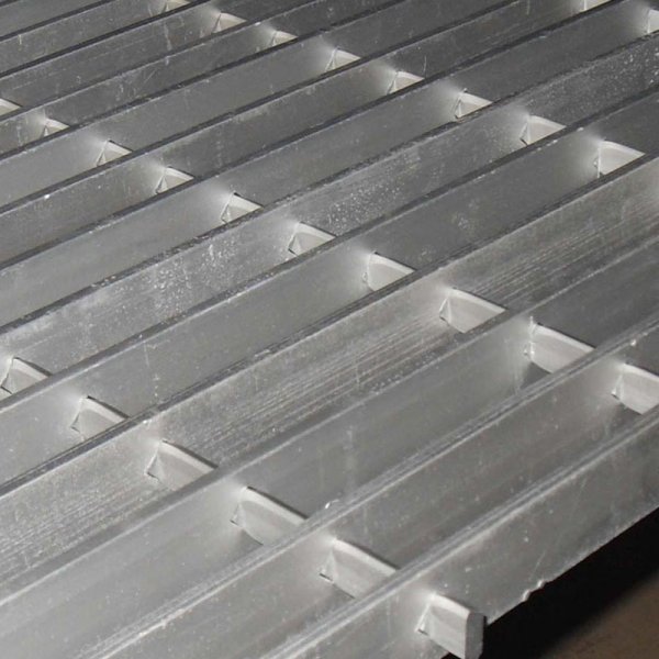 Steel grating